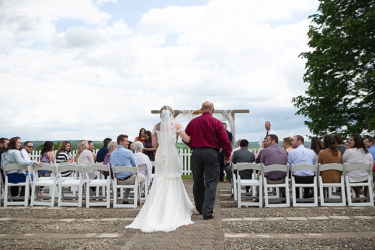 Corey + Melinda : A Sparrow Hill mini wedding | thesparrowhill.com